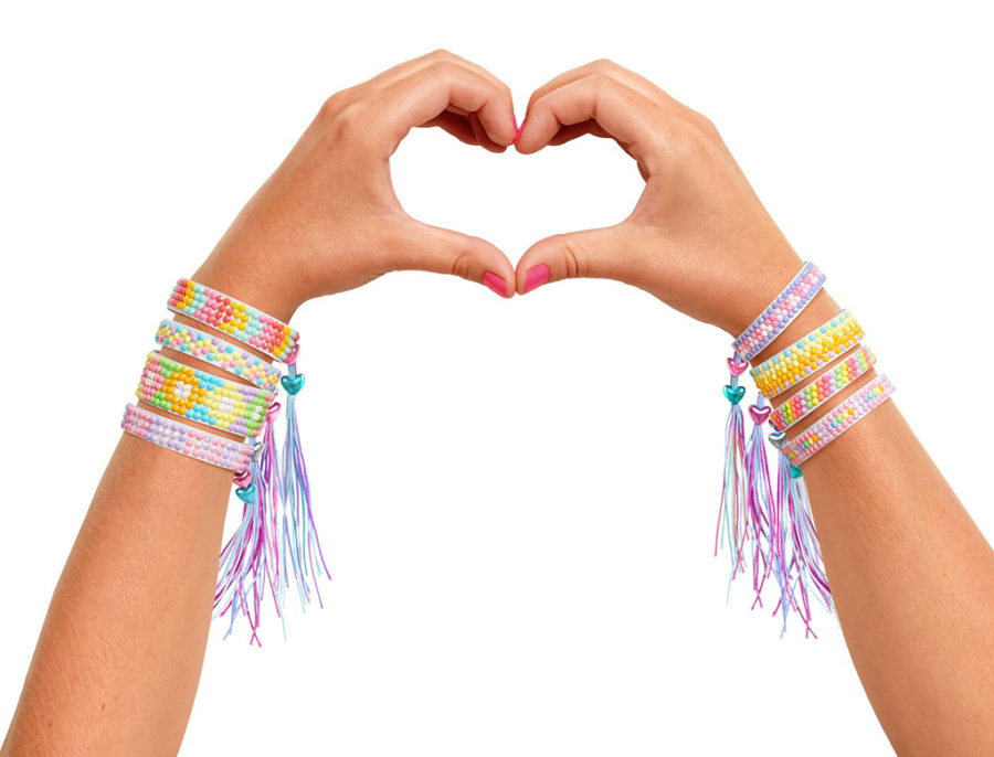 Moose Toys to Launch Blingle Bands for Friendship Day - aNb Media, Inc.