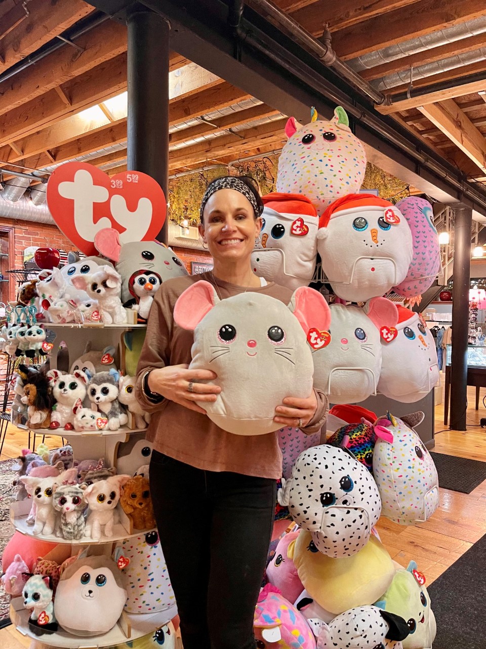 TY Inc. Beanie Baby Air Shipments Earn Raves From Independent Retailers ...