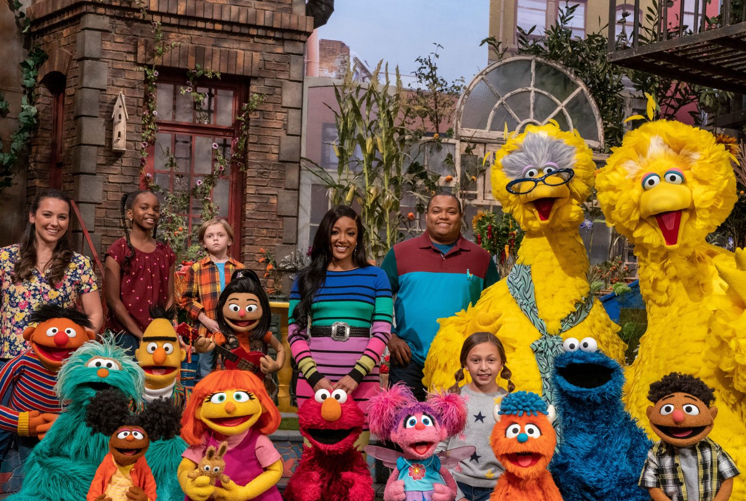 Sesame Street’s 53rd Season Launches Thursday, November 3 on Cartoonito ...